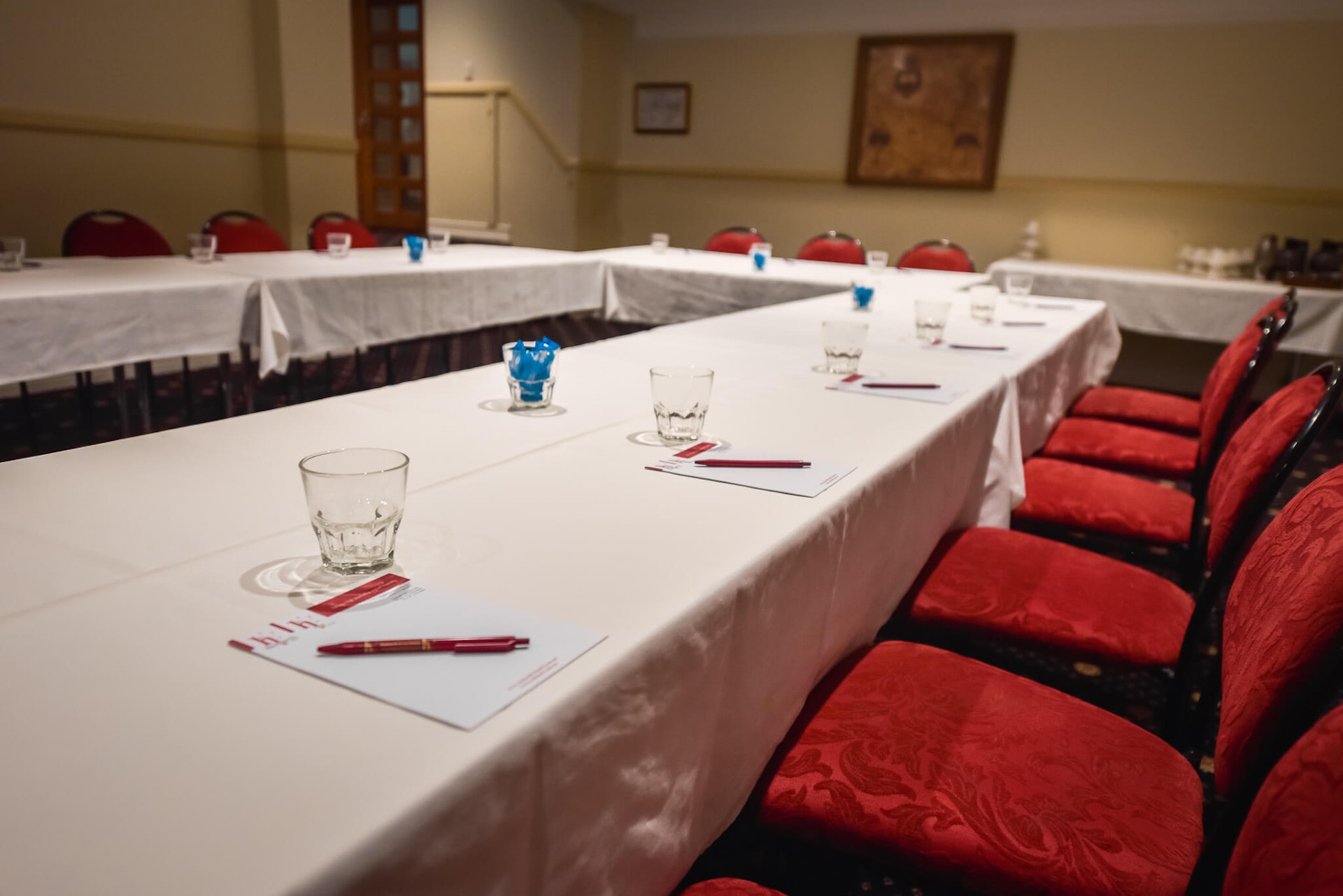 Boardroom - Isa Hotel